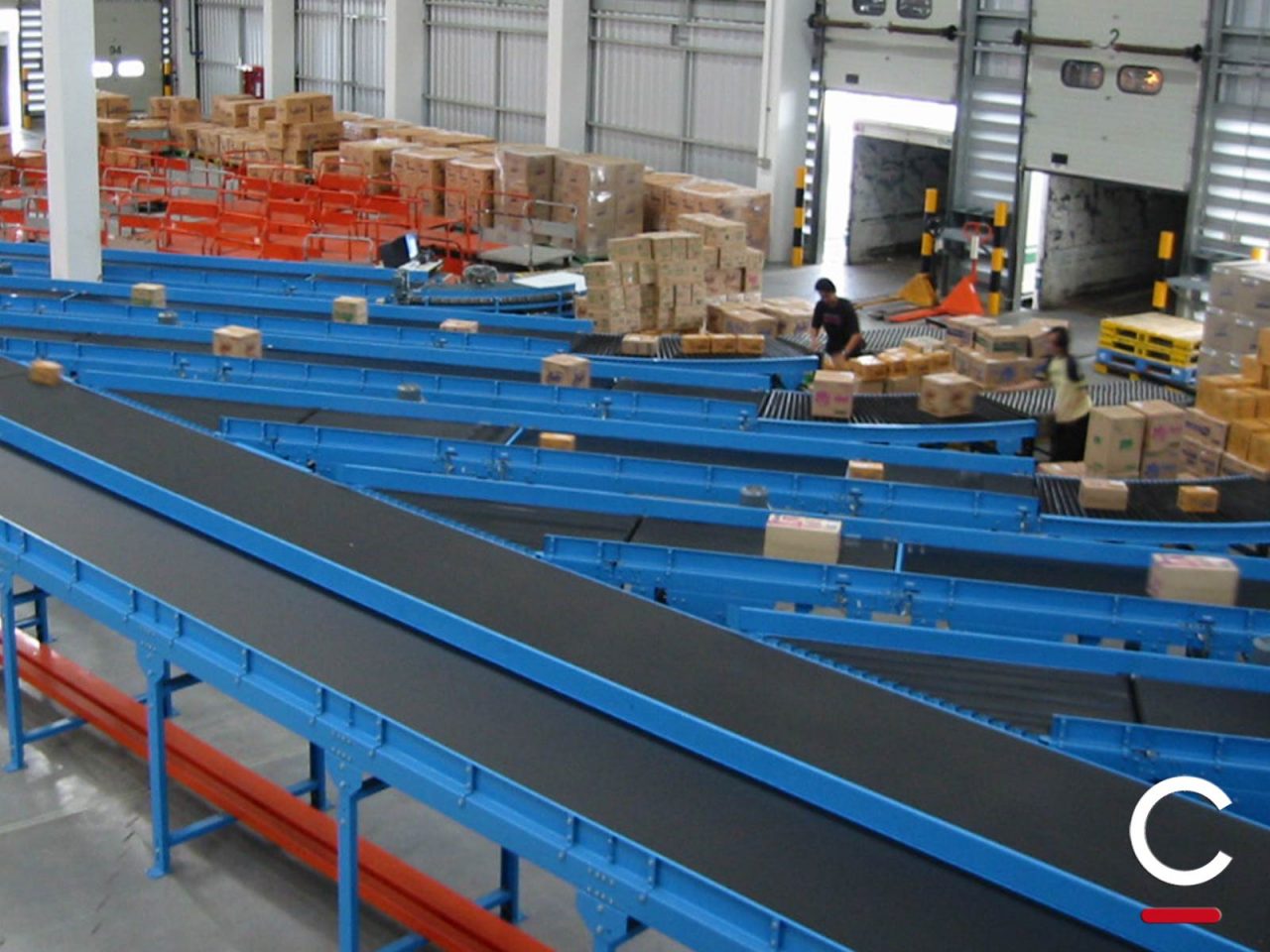 Banda transportadora ¿Cómo elegir la más adecuada?